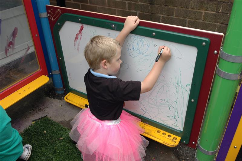 Outdoor Dry Wipe Board For Schools | Pentagon Play