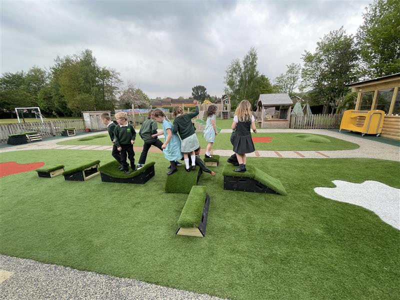 Get Set, Go! Blocks - The Brecon Beacons Set | Pentagon Play