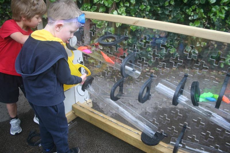 Outdoor Freestanding Water Wall For EYFS | Pentagon Play