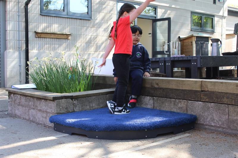 Freestanding Playground Stage Coloured | Pentagon Play