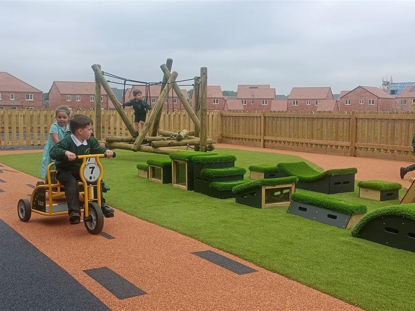 A New Playground For New School Wellington Place Primary! | Pentagon Play