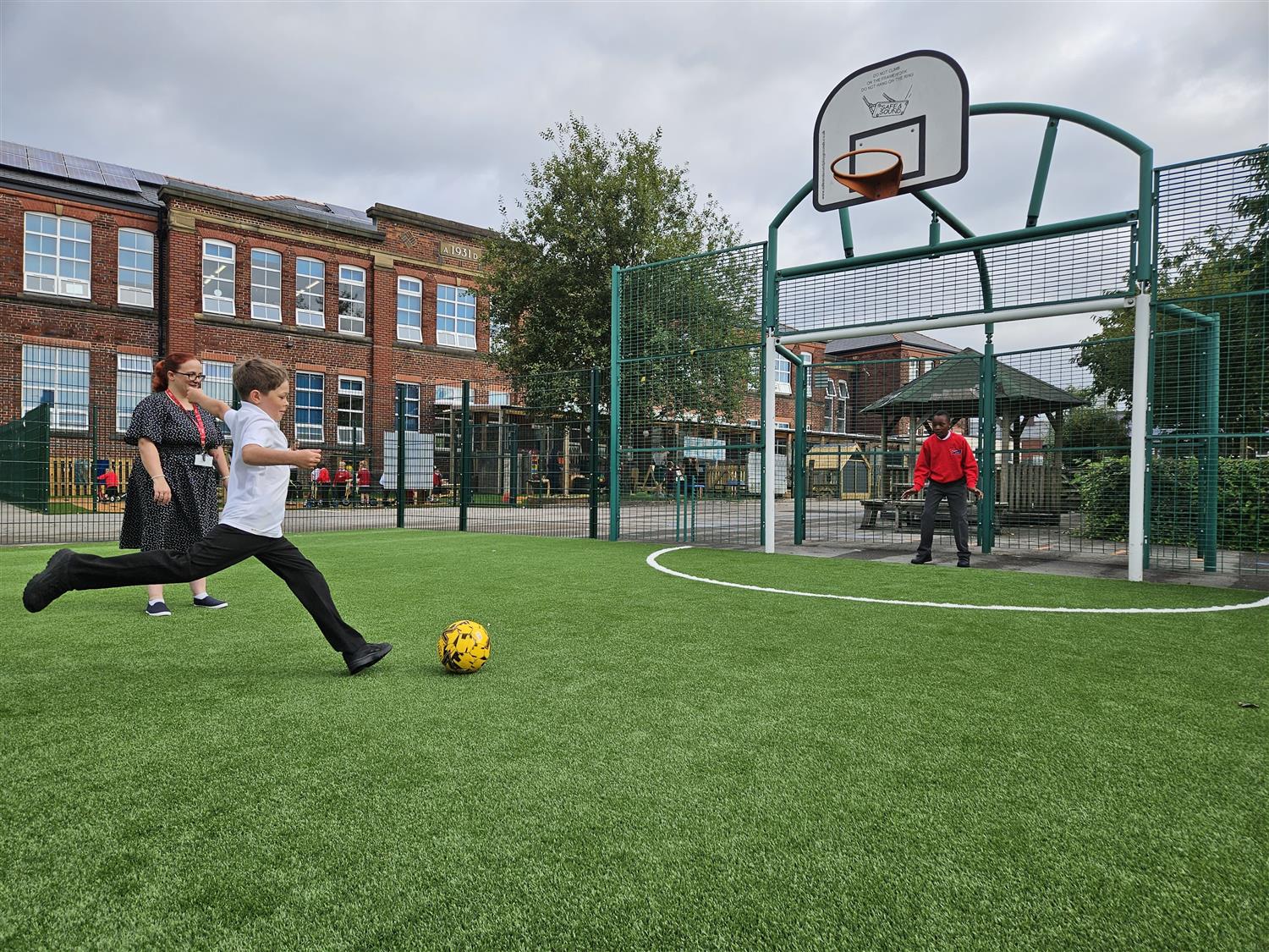 A Complete Playground Transformation at Oasis Academy Limeside ...