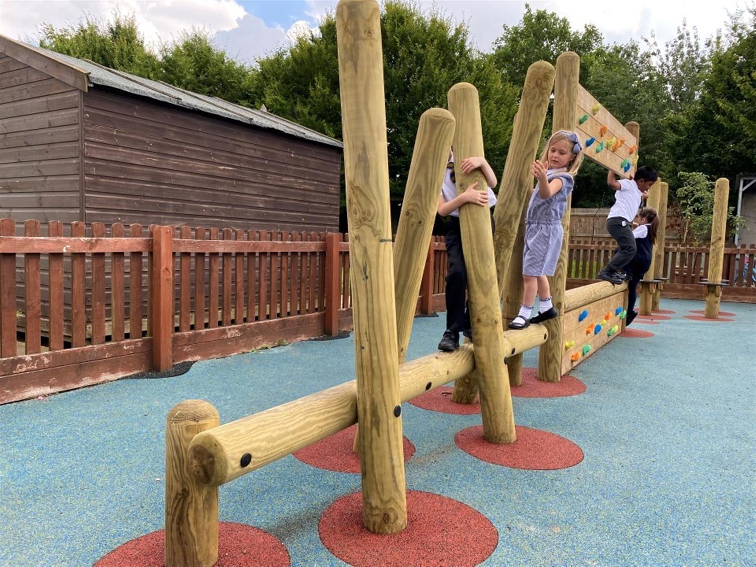 A Primary School Trim Trail Development in Lincolnshire | Pentagon Play