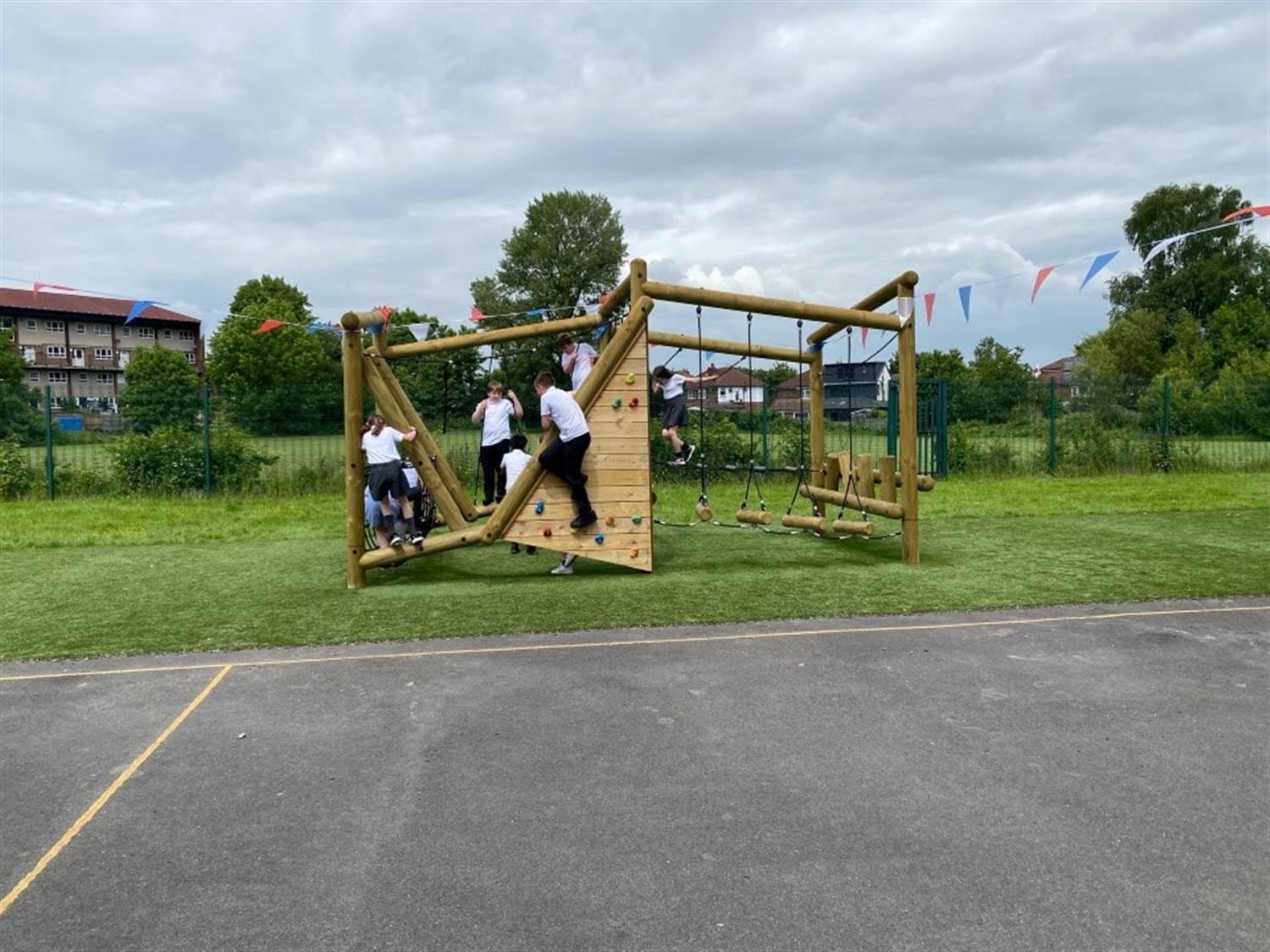 Ribble Drive's Fitness, Teamwork and Friendship Remodel! | Pentagon Play