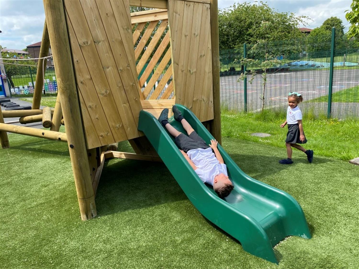 Ribble Drive's Fitness, Teamwork and Friendship Remodel! | Pentagon Play