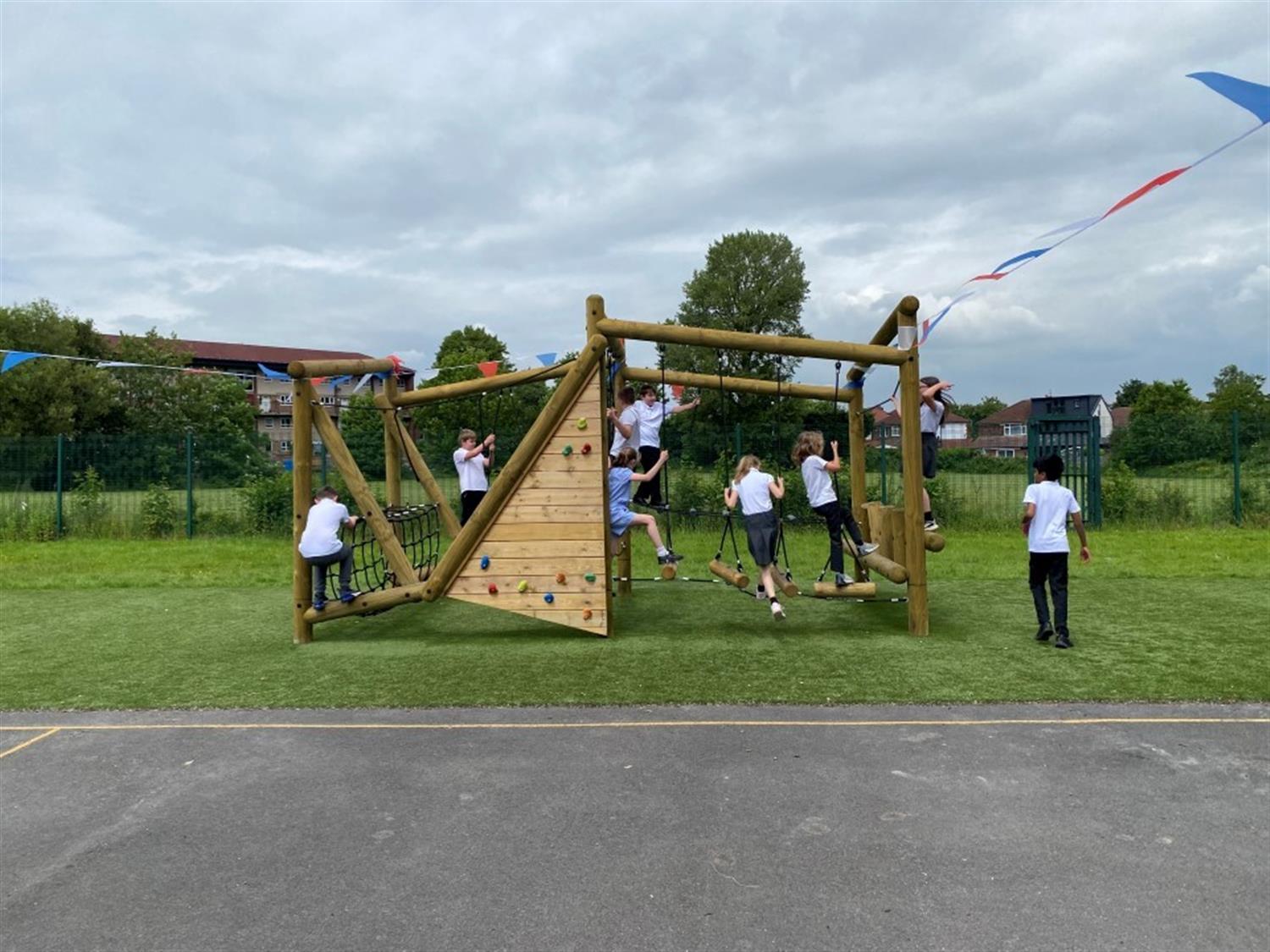 Ribble Drive's Fitness, Teamwork and Friendship Remodel! | Pentagon Play