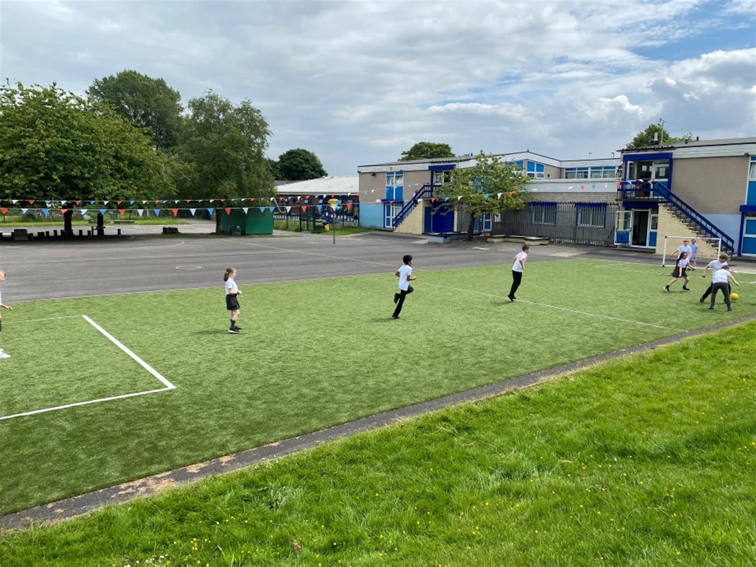 Ribble Drive's Fitness, Teamwork and Friendship Remodel! | Pentagon Play