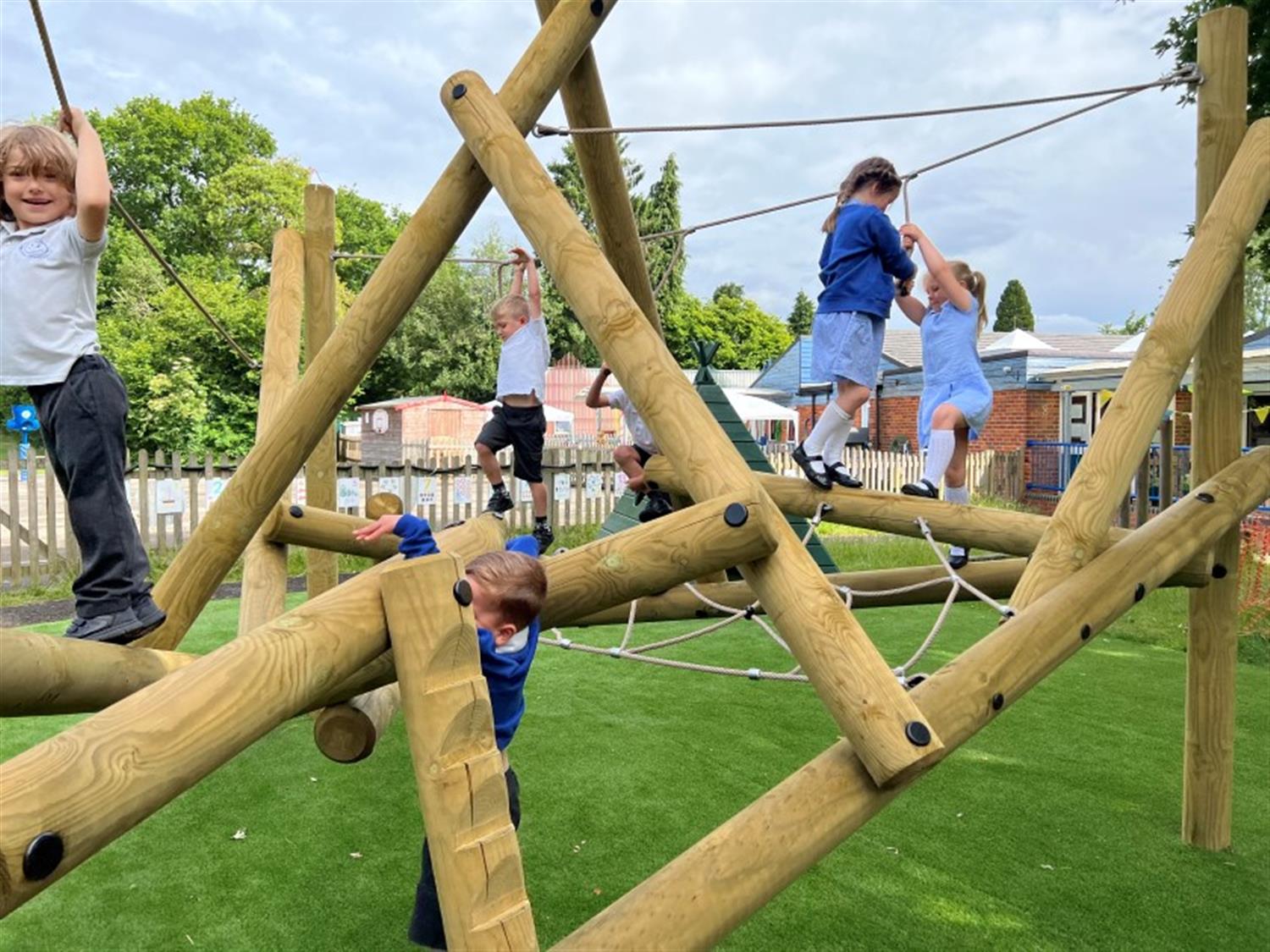 An Active Play Zone for Prestwood Infant School | Pentagon Play