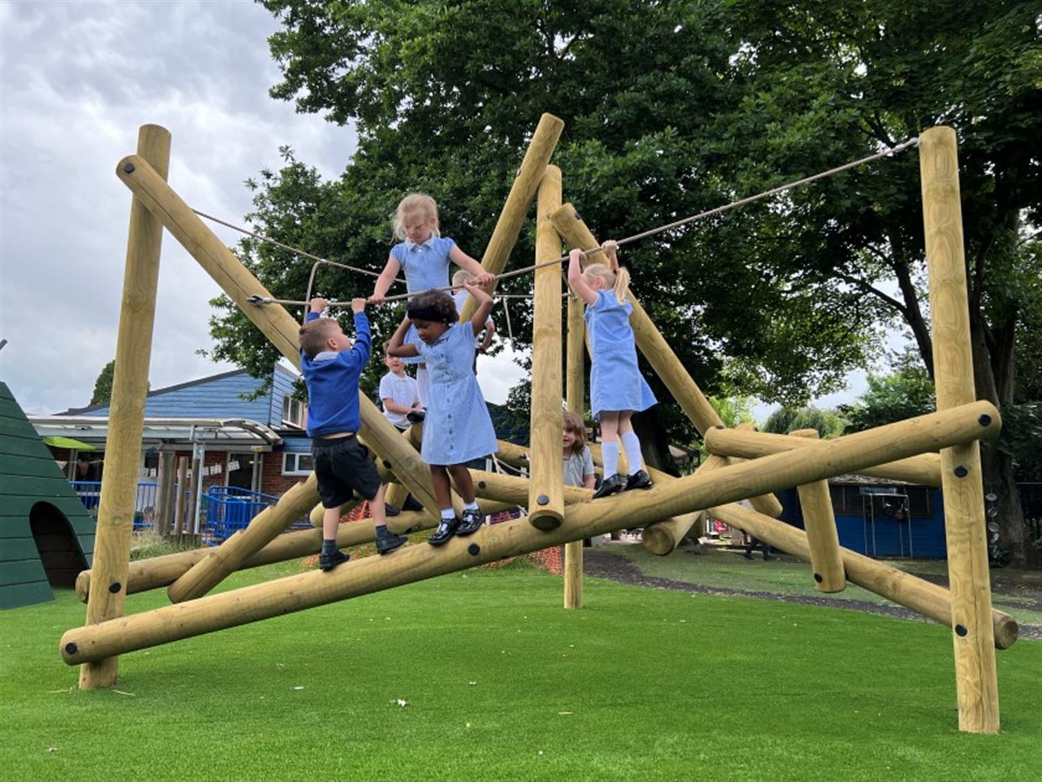 An Active Play Zone for Prestwood Infant School | Pentagon Play