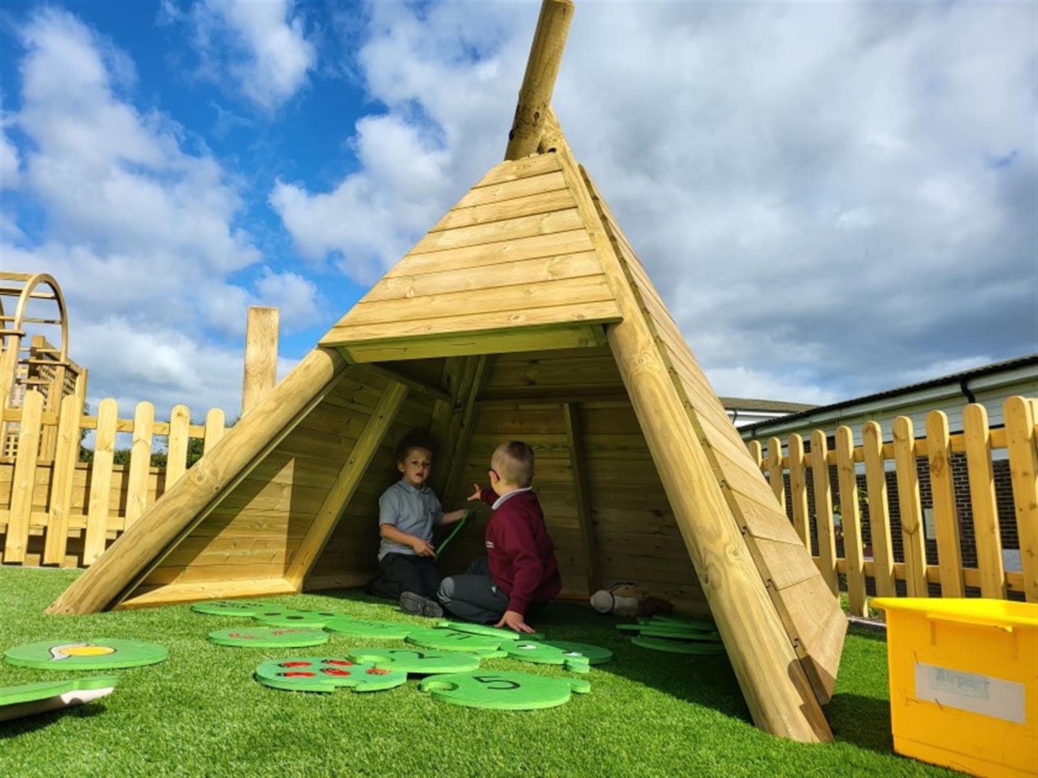 Abbey Park Junior School's EYFS Playground Re-design! | Pentagon Play