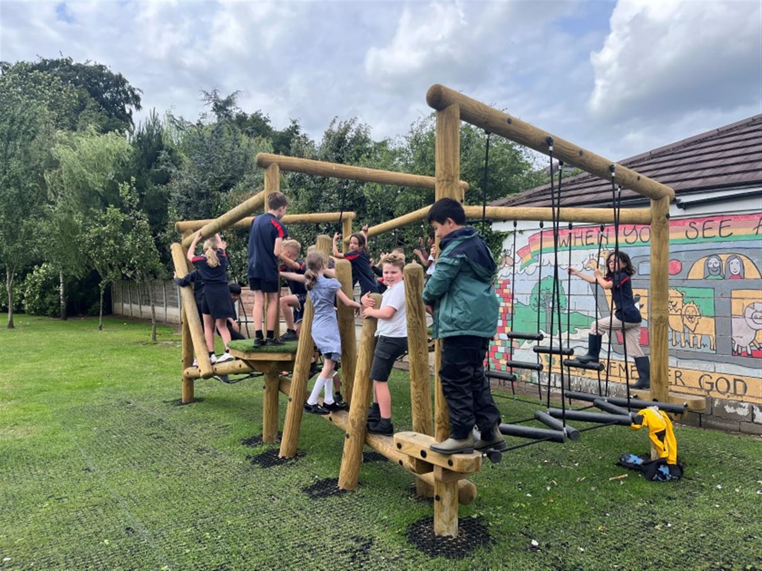 A Fantastic Physical Environment for Woodheys Primary School | Pentagon ...