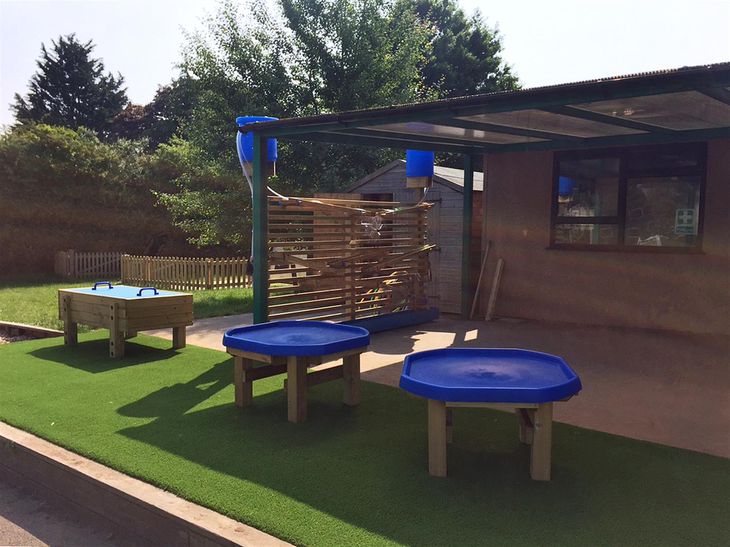 Emmer Green School's Open-Ended Playground | Pentagon Play