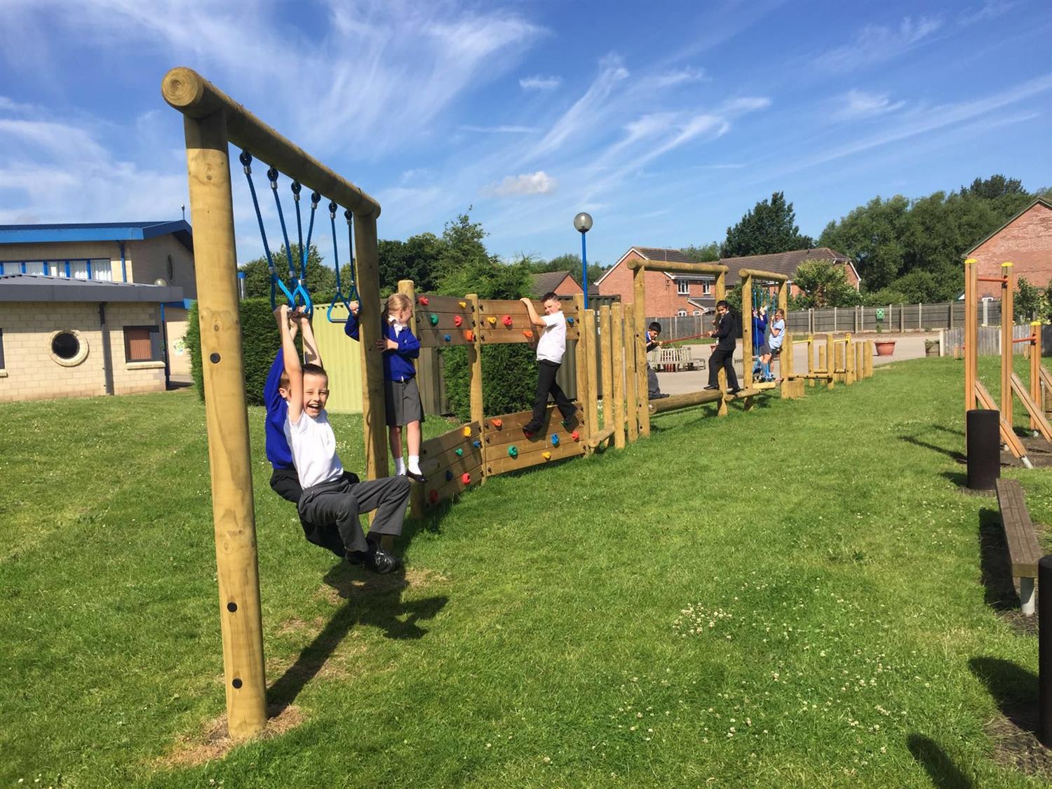 Eton Park School's Trim Trail Challenge | Pentagon Play