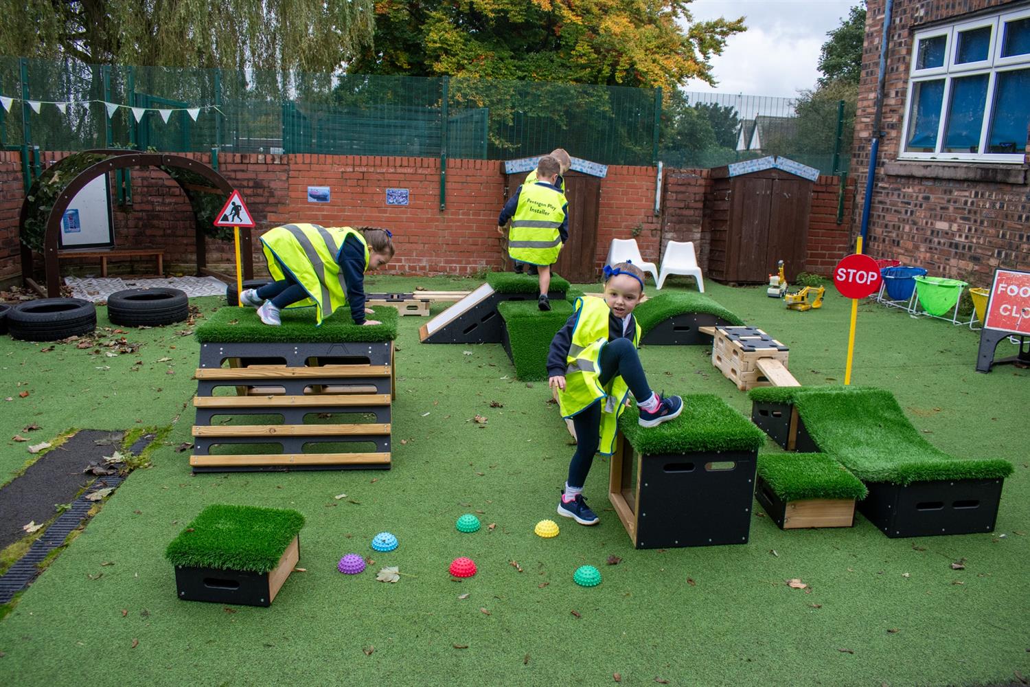 Exclusive Online Shop Package Transforms Winwick CE Primary | Pentagon Play