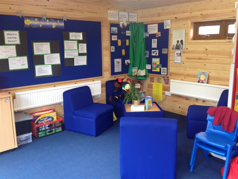 Outdoor Classroom Lodge For Schools | Pentagon Play